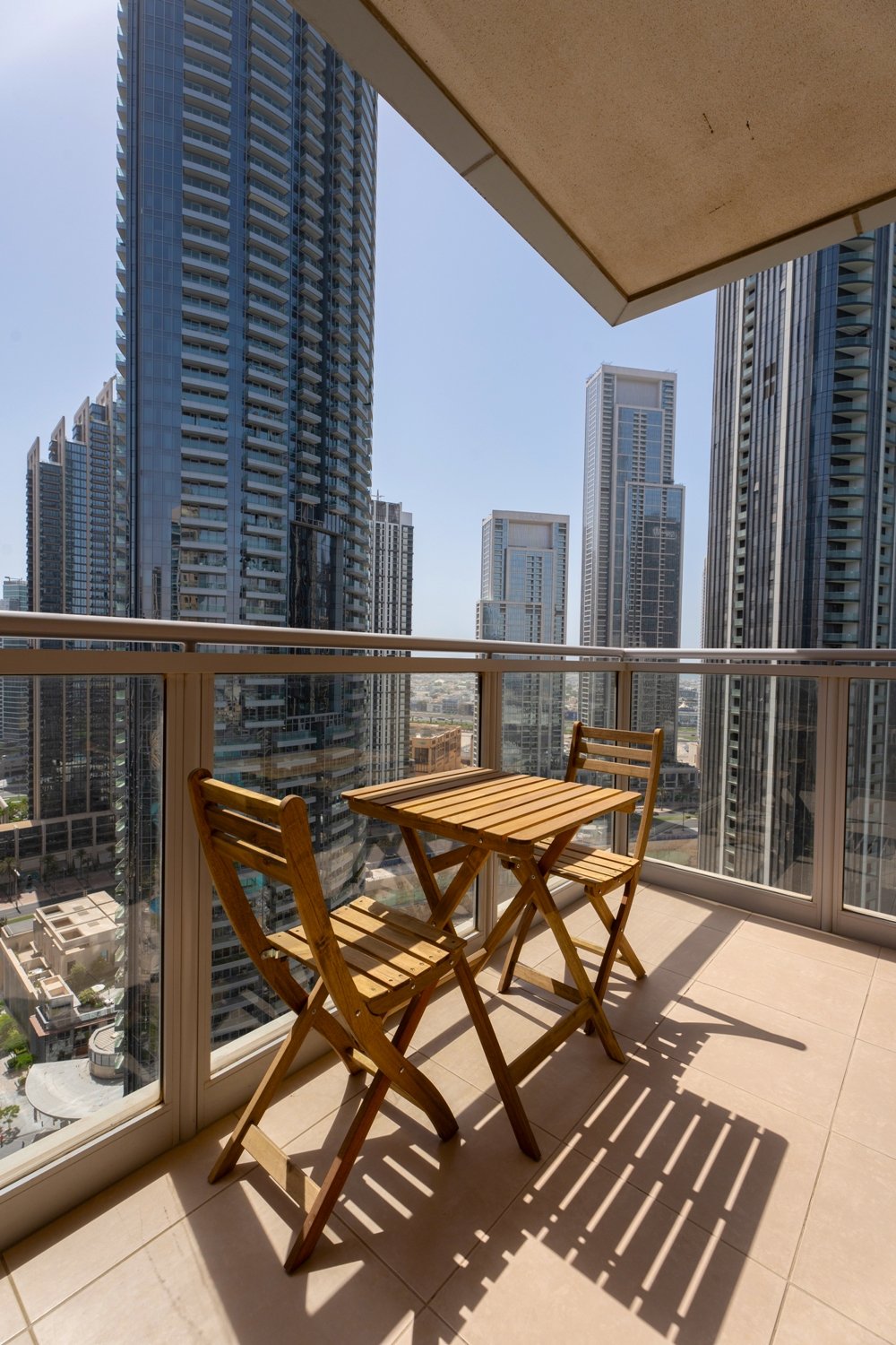INA HOMES – 2BHK APARTMENT – Tower 1 Downtown Dubai – Ina Vacation Homes